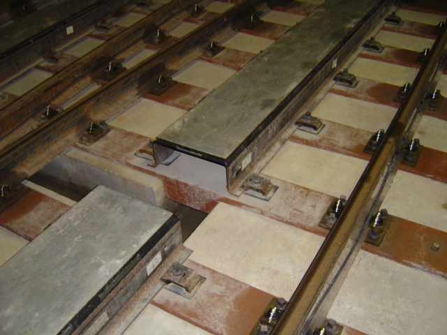 Flatsleeper, Fukuoka City Subway, Nanakuma Line (Japan) - Sekisui ...