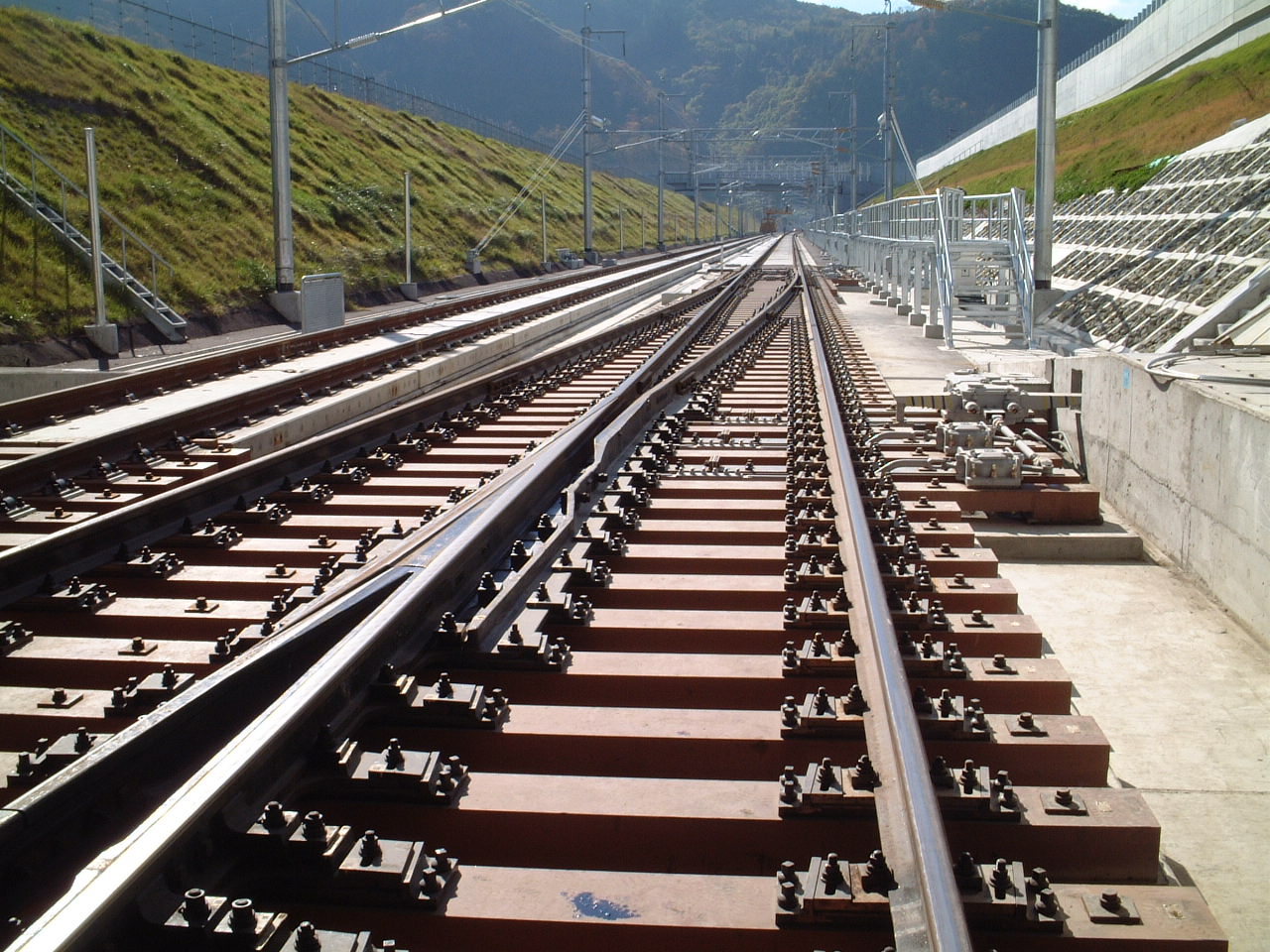 Shinkansen-Switches, JR East, Tohoku (Japan) - Sekisui Railway Technology