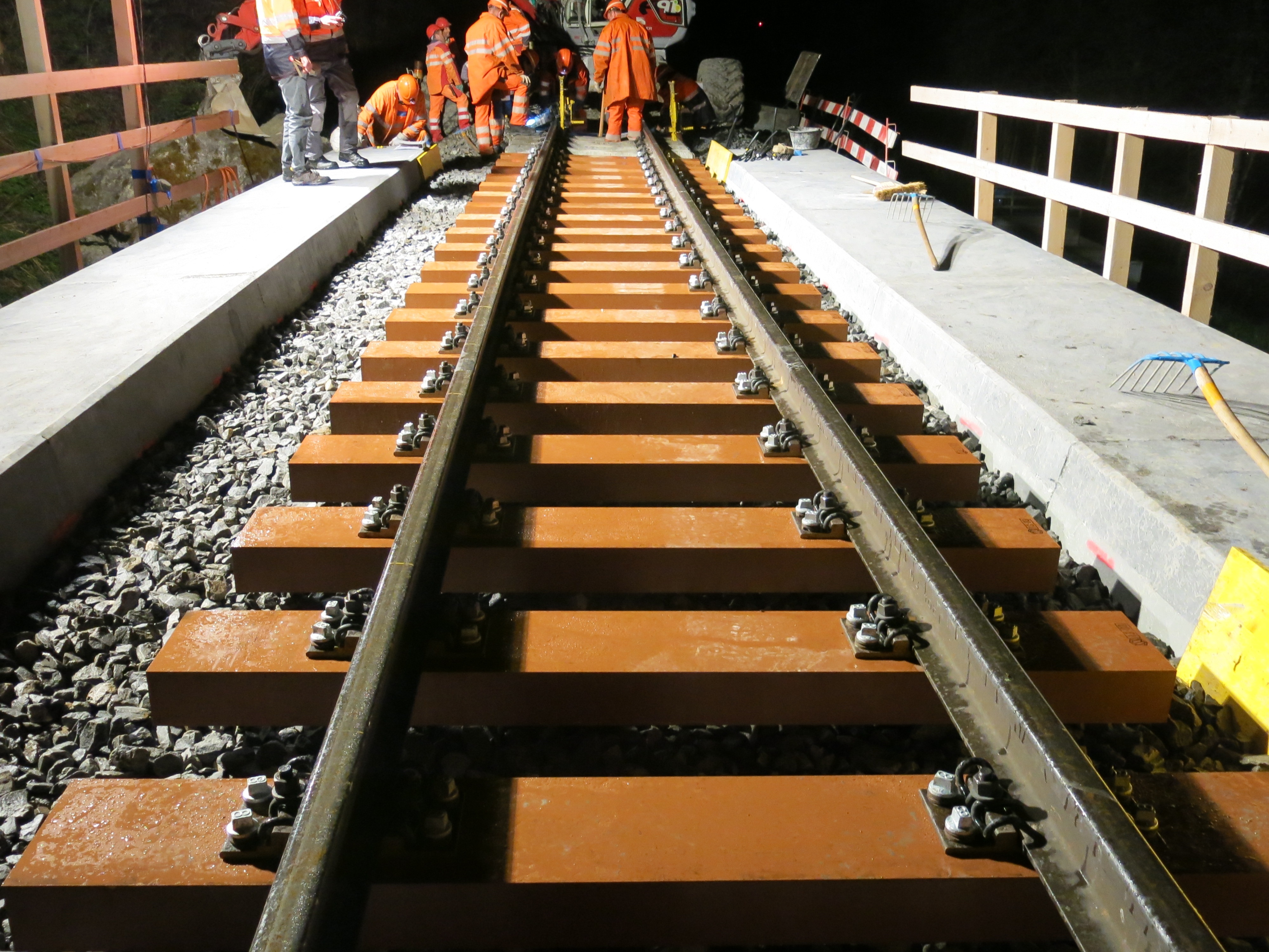 Flachschwellen, Tavanasa (Schweiz) - Sekisui-Eisenbahntechnologie